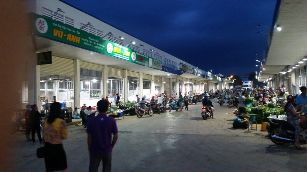 Dau Giay wholesale market – Tín Nghĩa